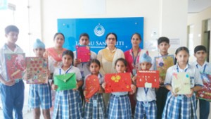 Jammu Sanskriti School holds Folder Making Competition - Daily Excelsior