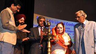 Padma Shree Padma Sachdeva inaugurating the conference at Abhinav ...
