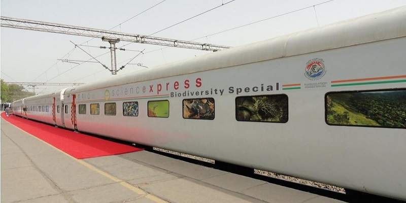 Science Express flagged off to cover 34 cities - Daily Excelsior