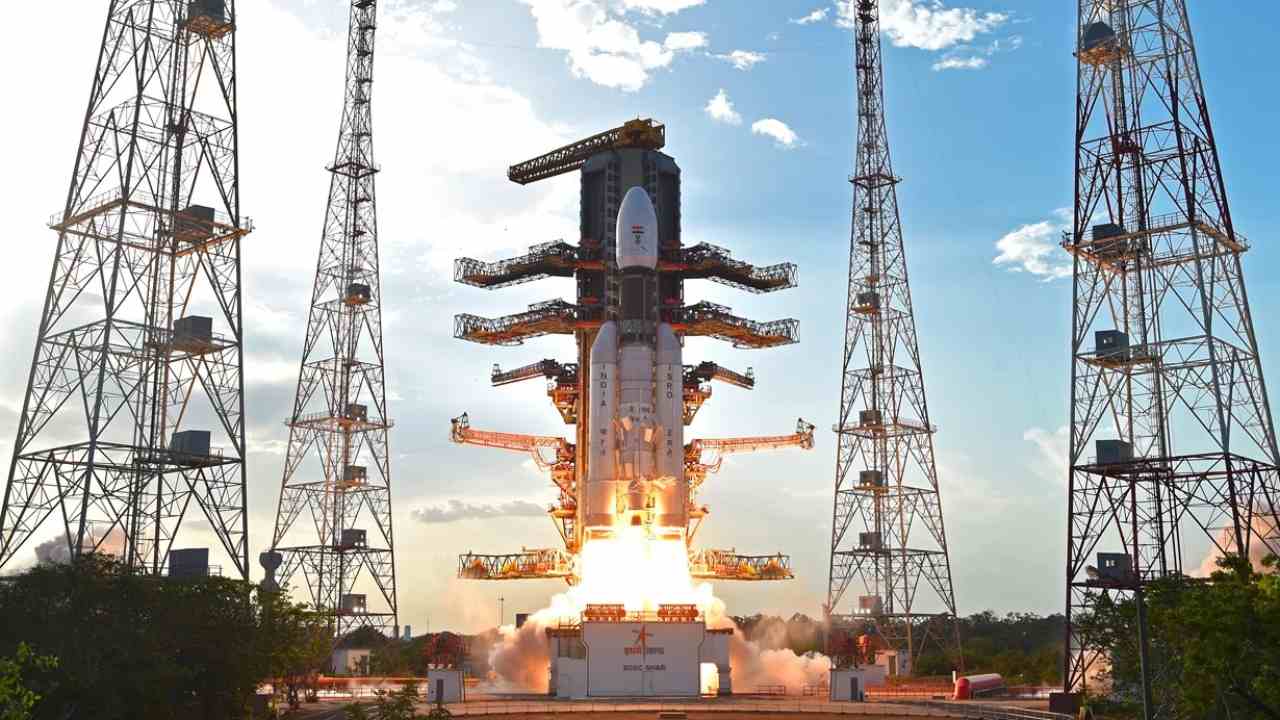 GSLV-MkIII-D2 lifts off - Daily Excelsior