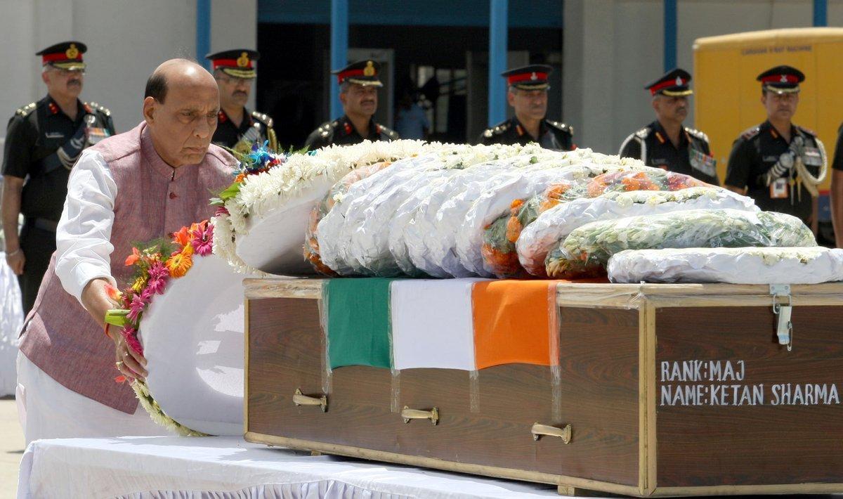 Def Min Rajnath, Army chief pay homage to Major killed in Kashmir encounter - Jammu Kashmir ...