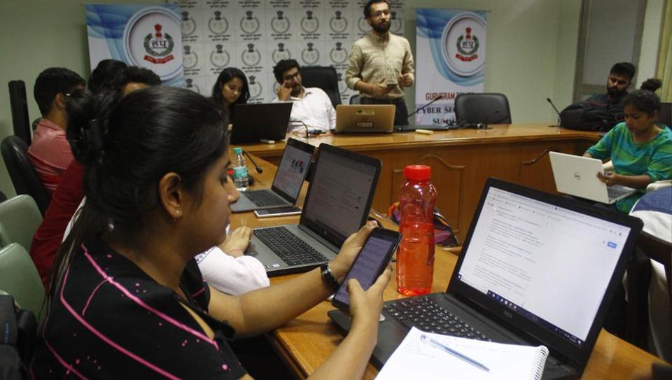 Students prefer online coaching for competitive exams than offline ...