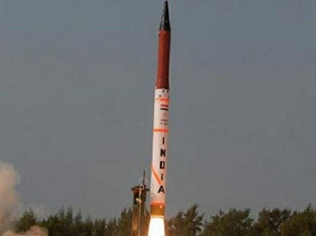 India conducts night test fire of Ballistic missile Agni-II - Jammu ...