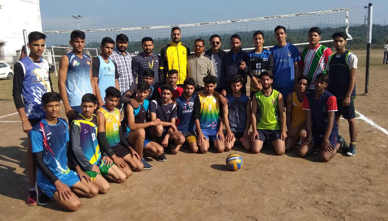 DYSS holds Inter-Division Volleyball Tourney at Khel Gaon - Daily Excelsior