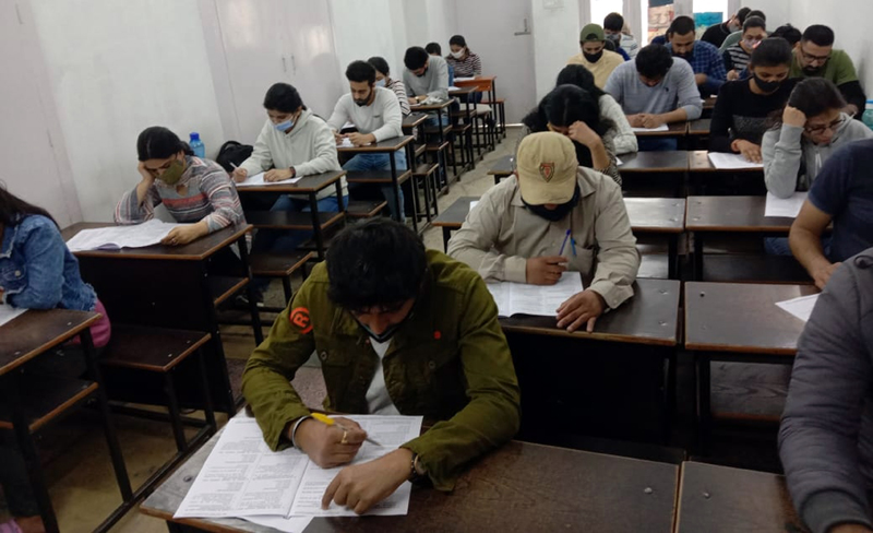 Aspirants during workshop at SR College. - Daily Excelsior