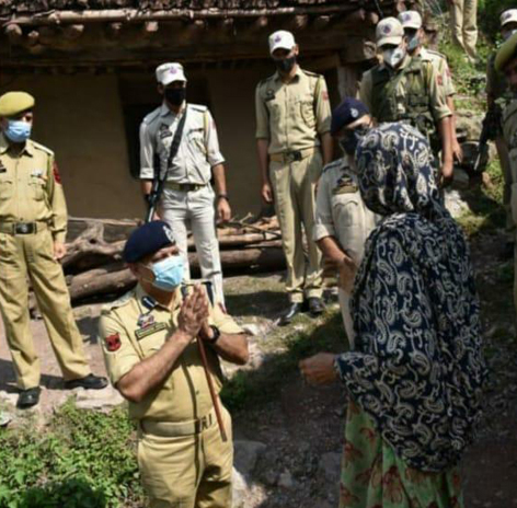 SSP Reasi visits remote areas, conducts security review - Jammu Kashmir ...