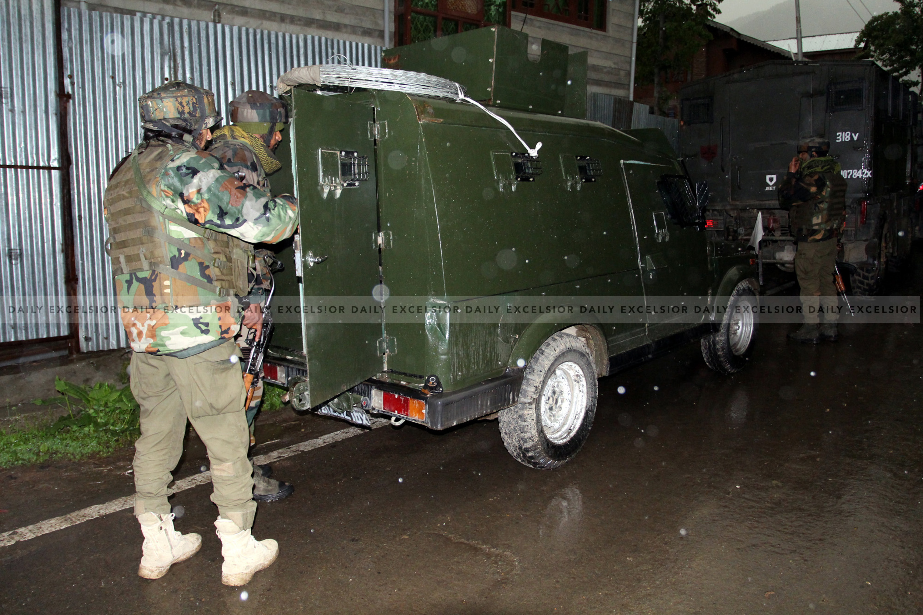 Top LeT Commander Among 4 Terrorist Killed in Encounter at J&K's ...
