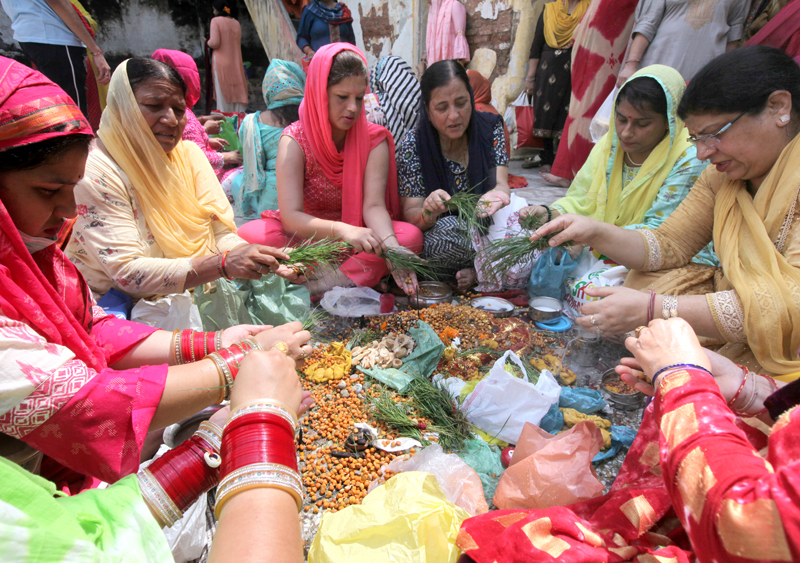 Dogra folk festival ‘Bacch Dua’ celebrated with traditional fervor ...