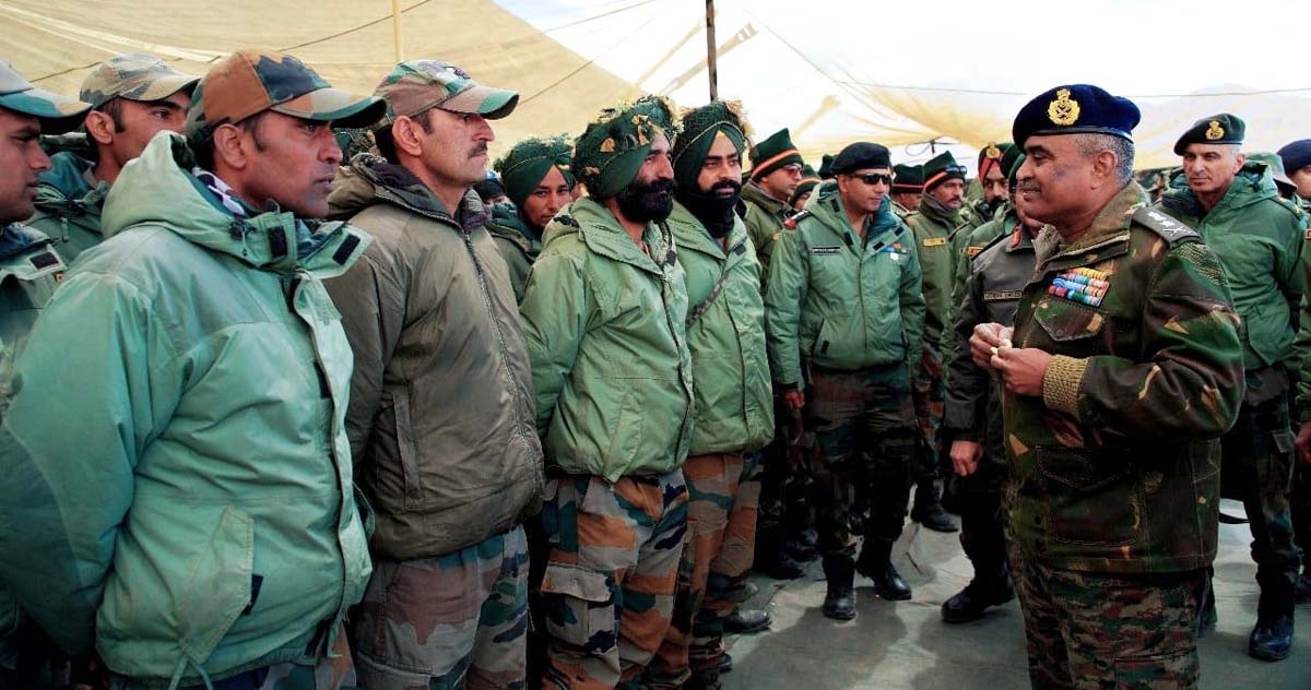 Army Chief begins 2-day visit to Ladakh amid disengagement - Daily ...