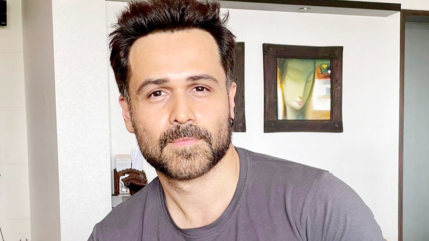 Emraan Hashmi Quashes Reports Of Stone Pelting On Him In Kashmir, Calls ...