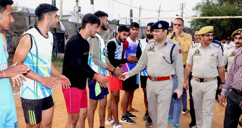 SDPO Akhnoor starts student connecting programme - Daily Excelsior