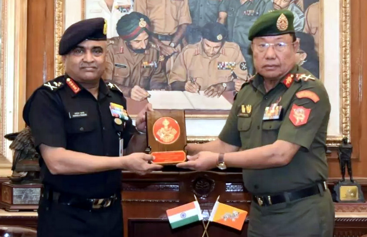 Army Chief Gen Pande holds talks with Bhutanese commander - Jammu ...