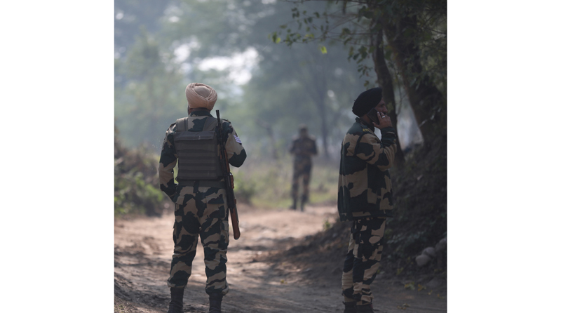 Intruder killed, another held as BSF foils infiltration bids - Daily ...