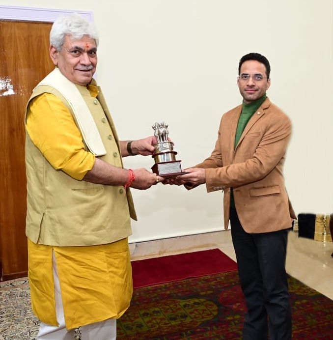 Raj Bhavan bids farewell to outgoing officers - Jammu Kashmir Latest ...