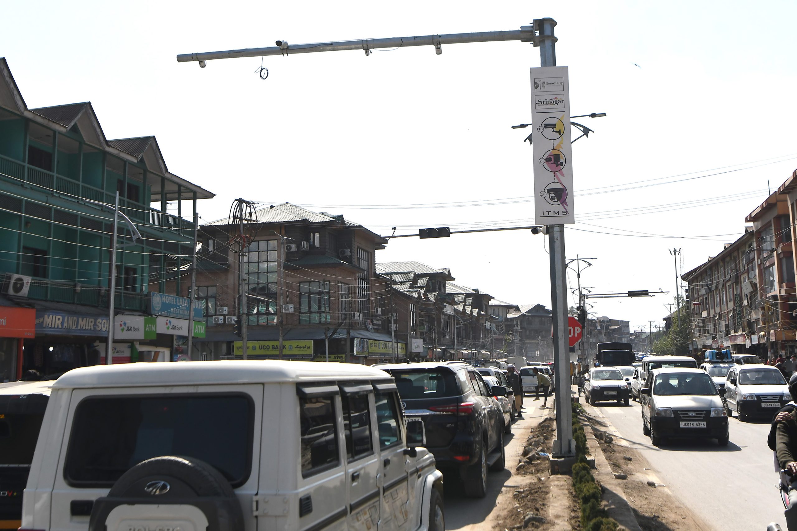 ITMS trials begin in Srinagar to streamline traffic, track offenders ...