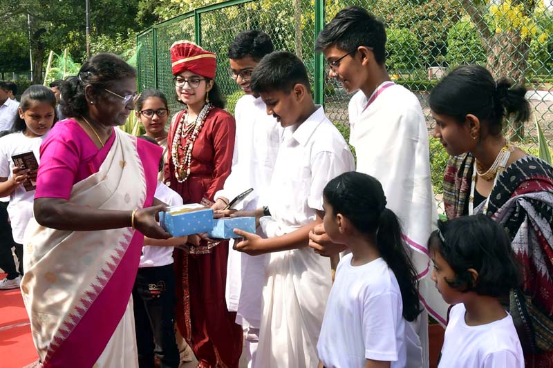 When Murmu's meeting with Vajpayee ensured constitutional recognition ...