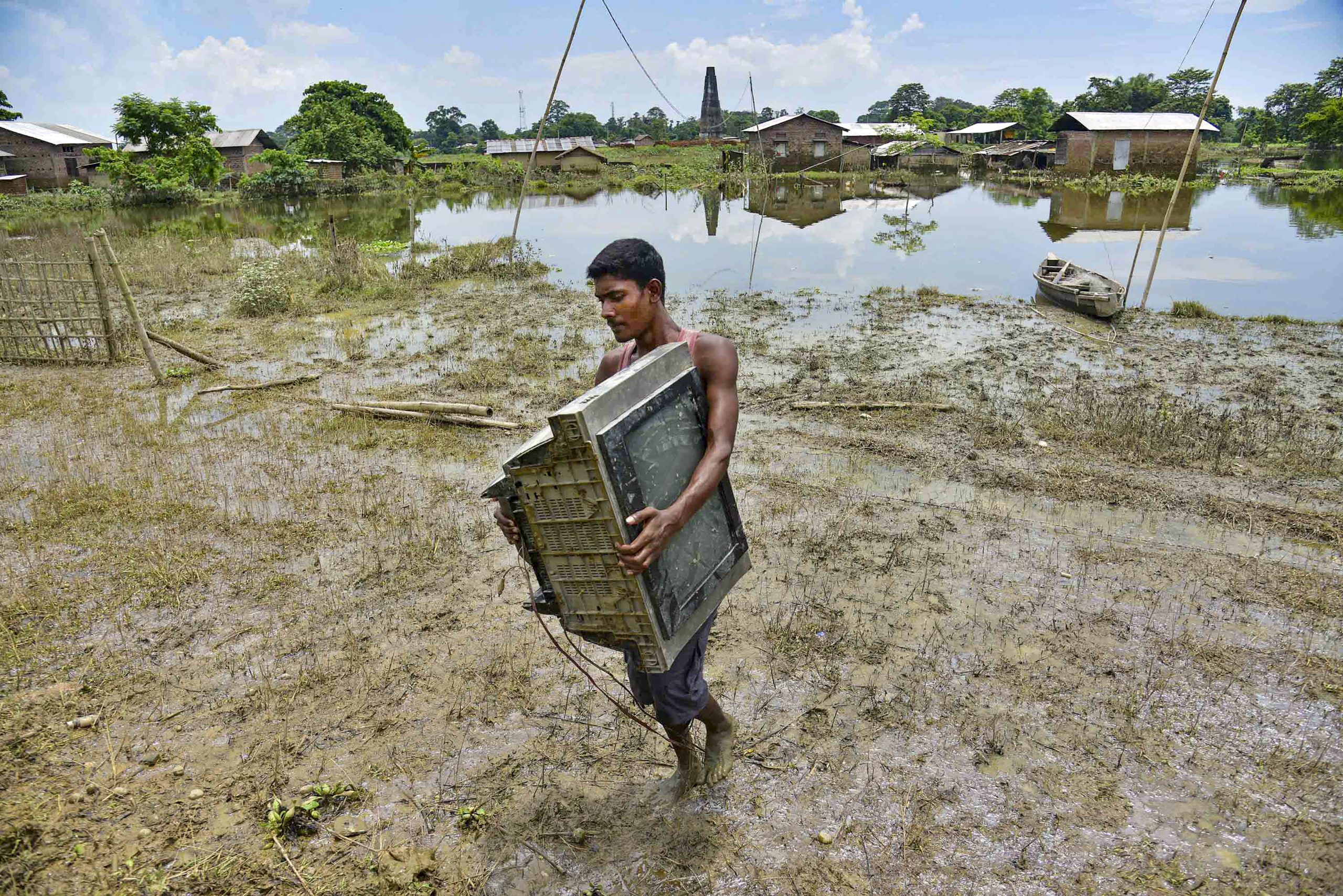 Assam flood situation continues to improve - Daily Excelsior