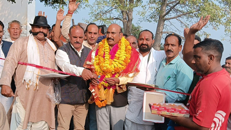 MLA Mohan Lal inaugurates macadamizing work in Dhok Khalsa - Daily ...