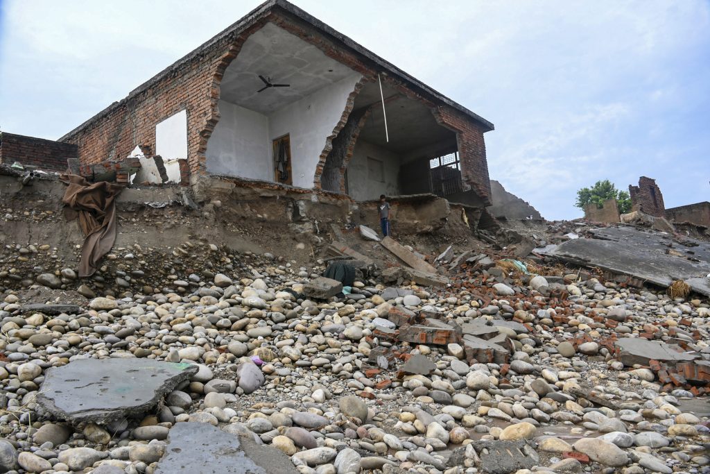 2025 floods Drown Jammu & Kashmir - Daily Excelsior