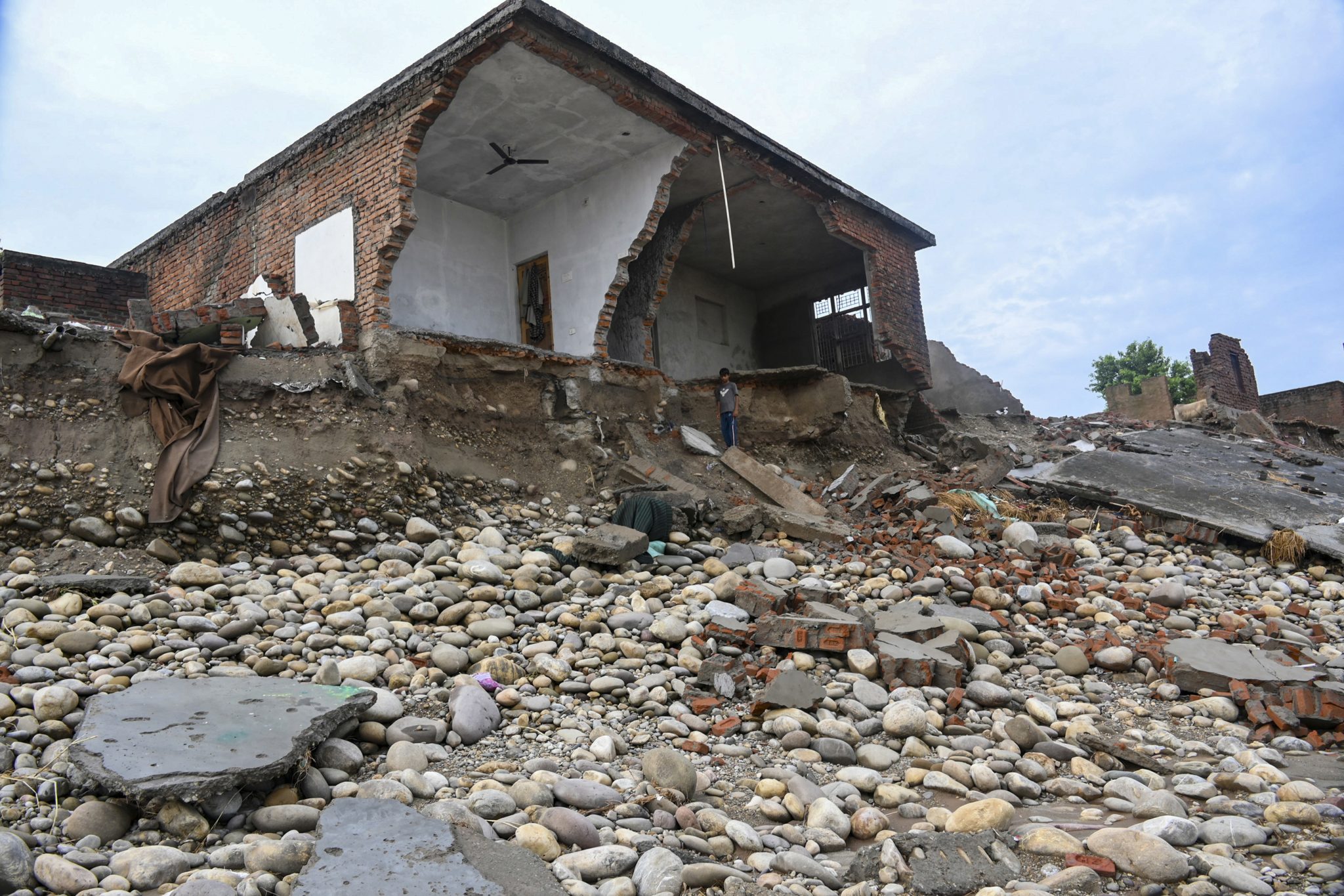 Govt launches inclusive Post-Disaster Needs Assessment to map full ...