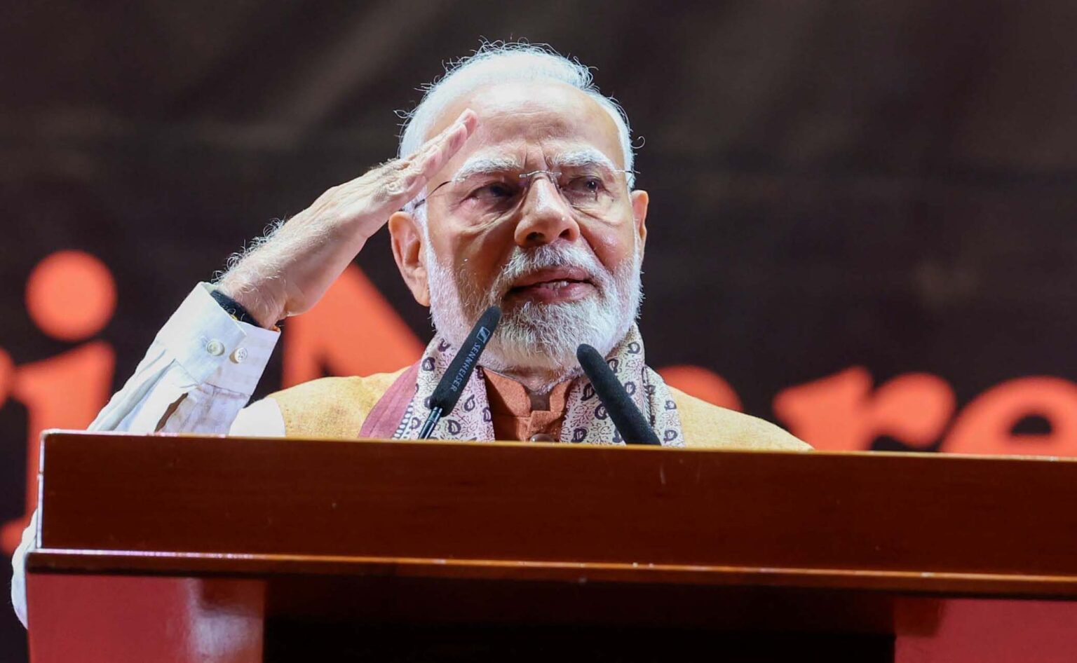 Indian Army Soldiers Stand As A Symbol Of Selfless Service ...