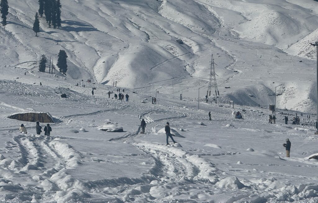 Light Snow, Rain Likely In Kashmir Next Week - Daily Excelsior