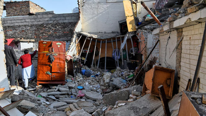 Newlywed couple among eight killed in gas cylinder blast in Pakistan's ...