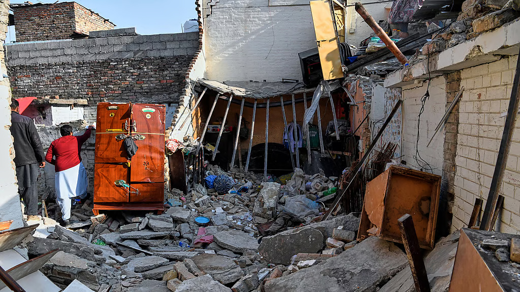 Newlywed couple among eight killed in gas cylinder blast in Pakistan's ...