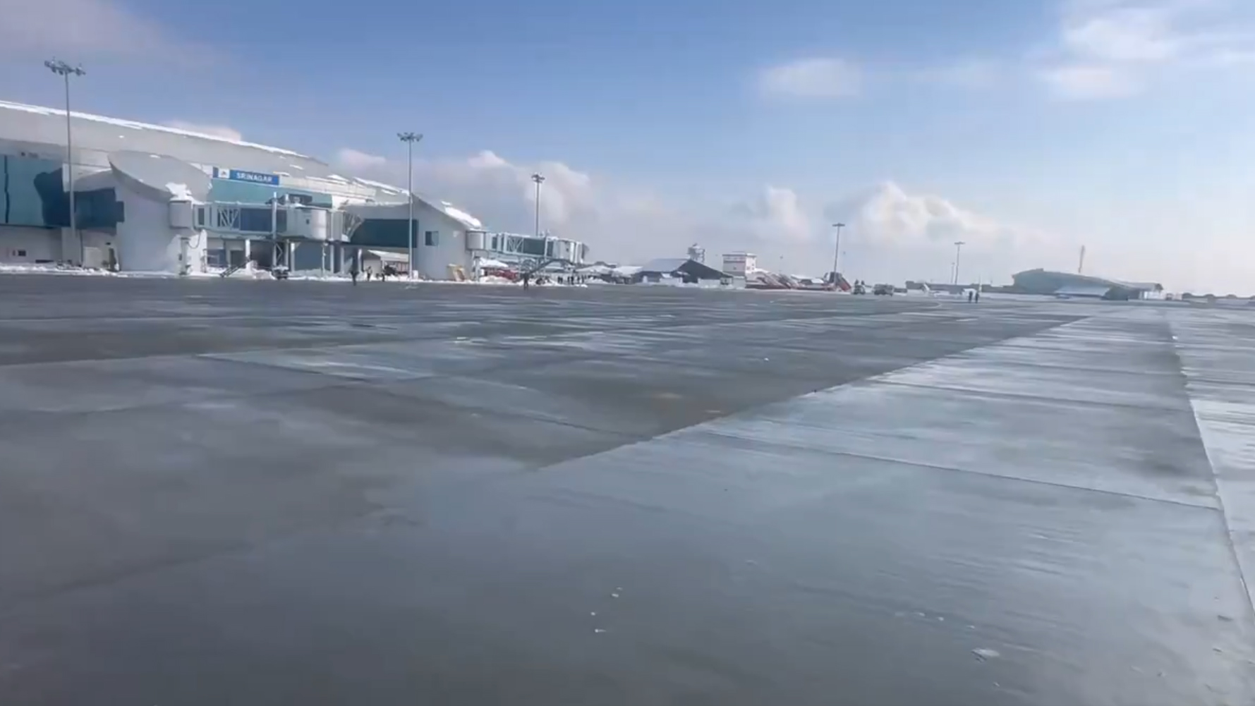 Flight Operations Resume At Srinagar Airport After Clearing Snow From ...