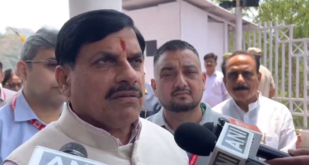 MP CM Visits Mata Vaishno Devi Shrine, Says Its Management Being ...