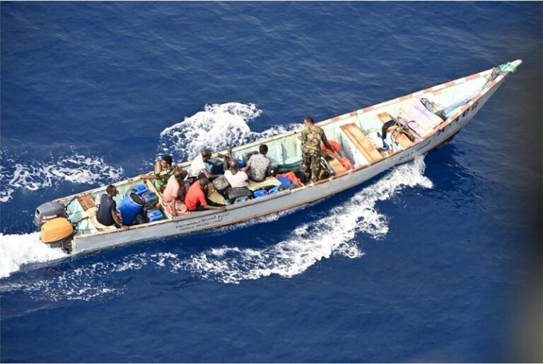Indian Navy foils piracy attempt in western Indian Ocean, ensures ...