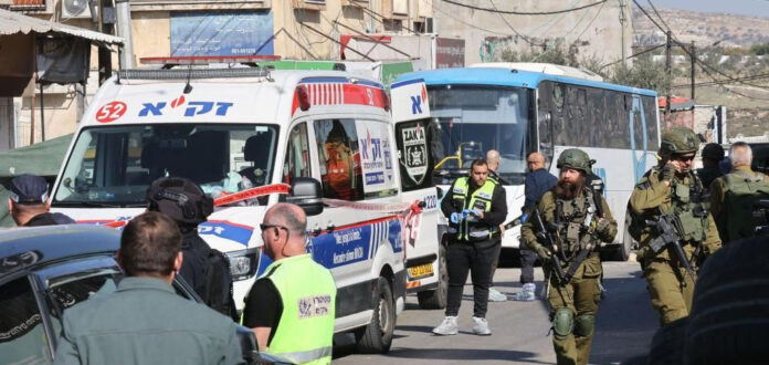 1 dead, 6 wounded in shootings near West Bank, Israel's rescue services ...