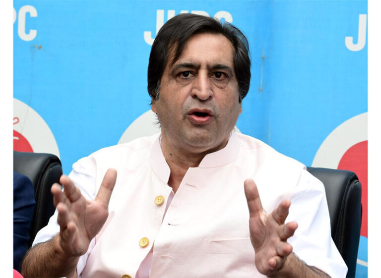 Mufti's review of AIIMS project constitutional crisis: Lone - Daily ...