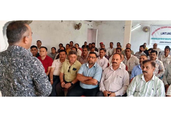 JKTJAC demands resolution of genuine, burning issues of teachers ...